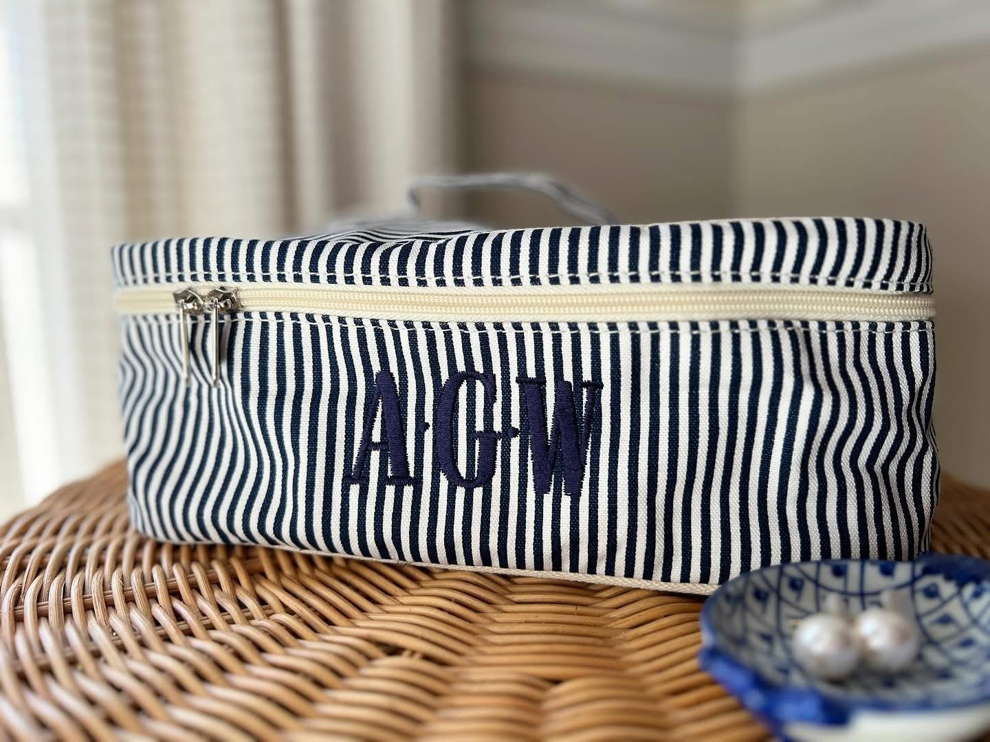 Custom Monogramming & Personalized Gifts